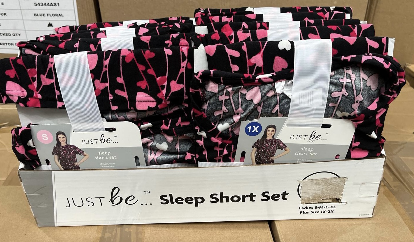 Ladies Pyjama Shortie Set – Pink Hearts – The Wholesale Clothing Company